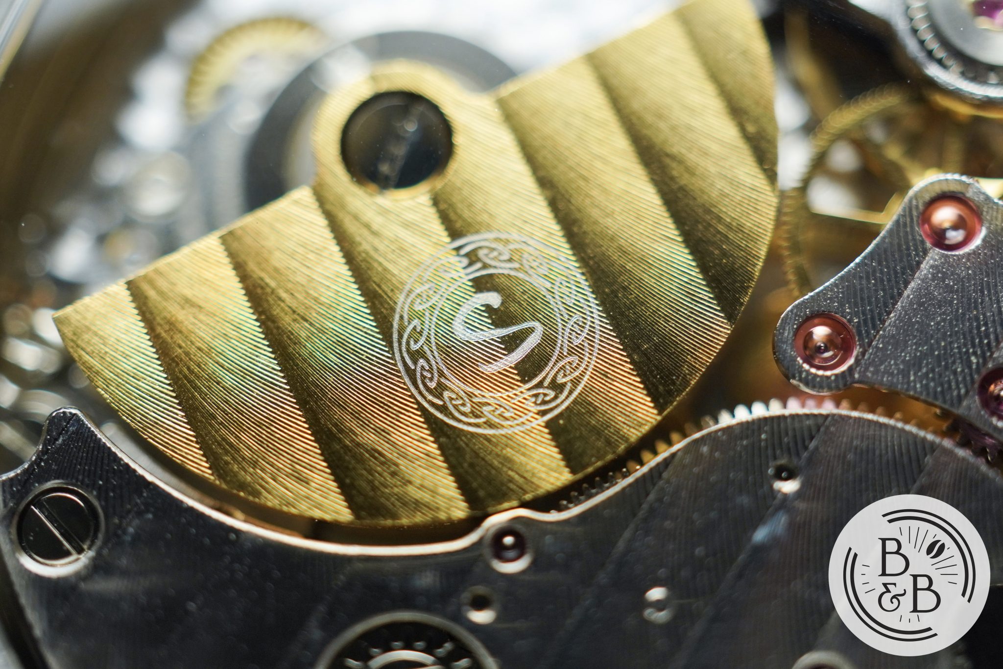 Sólás Starlight Review – Beans & Bezels