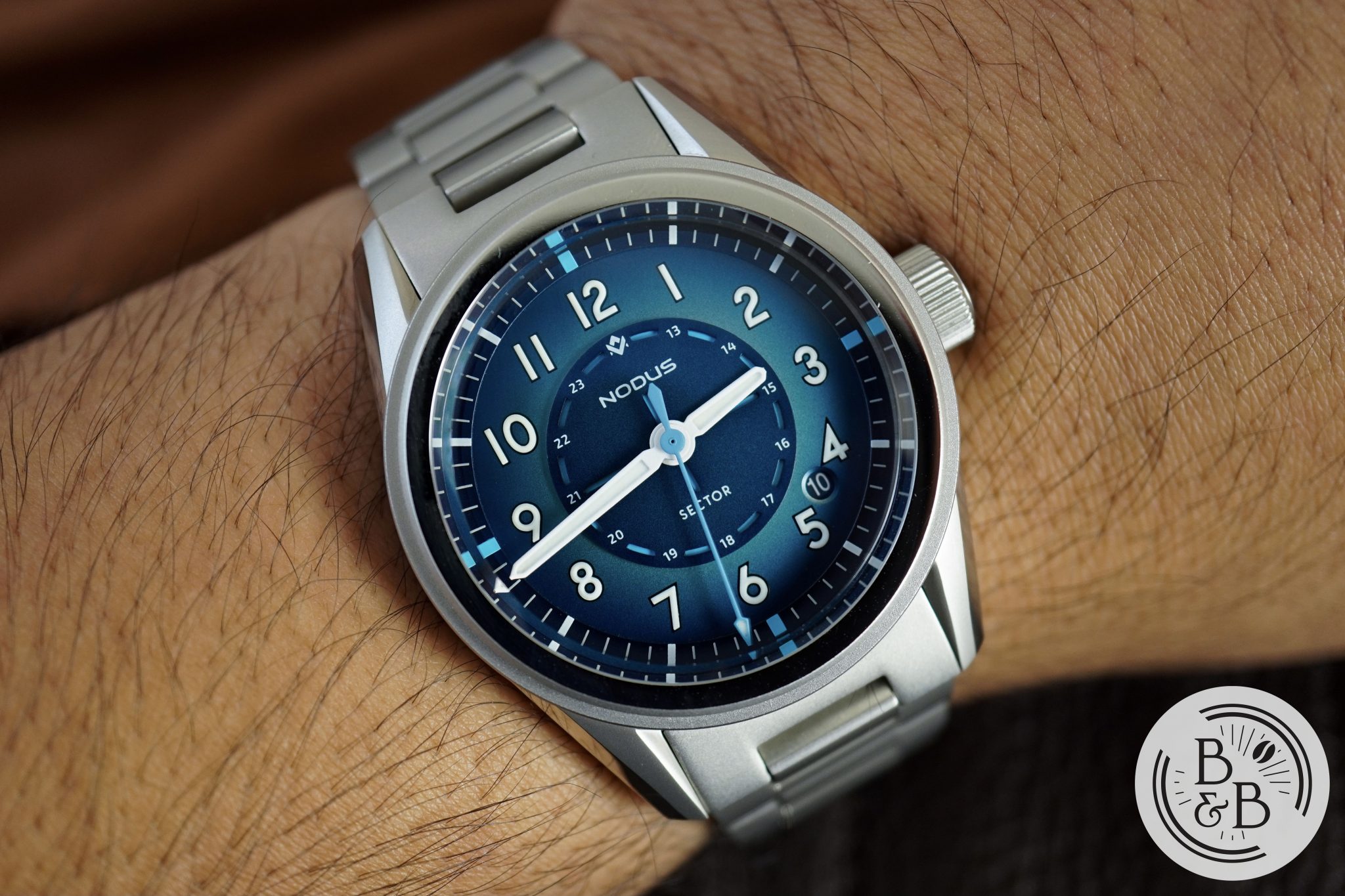 Nodus Sector Field – Beans & Bezels