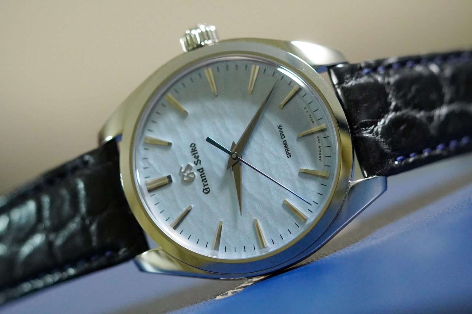 Grand Seiko SBGY007 “Omiwatari” – Beans & Bezels