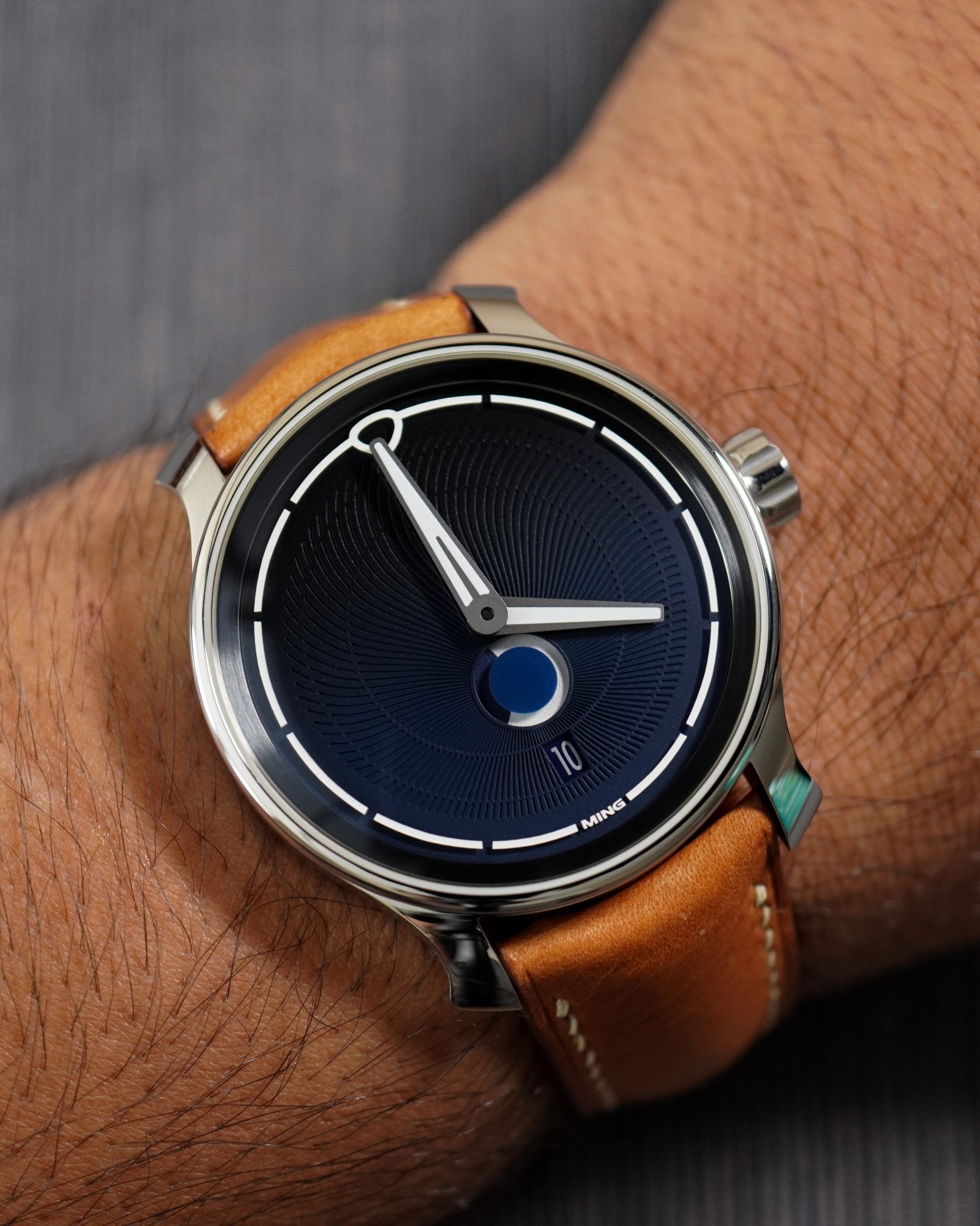 MING 37.05 Moonphase – Beans & Bezels