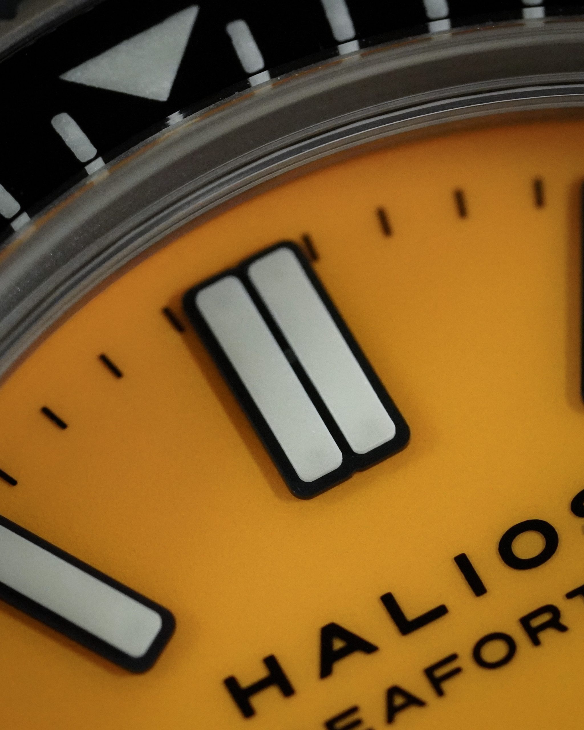 Under $1000 – Christopher Ward, Formex & Halios – Beans & Bezels