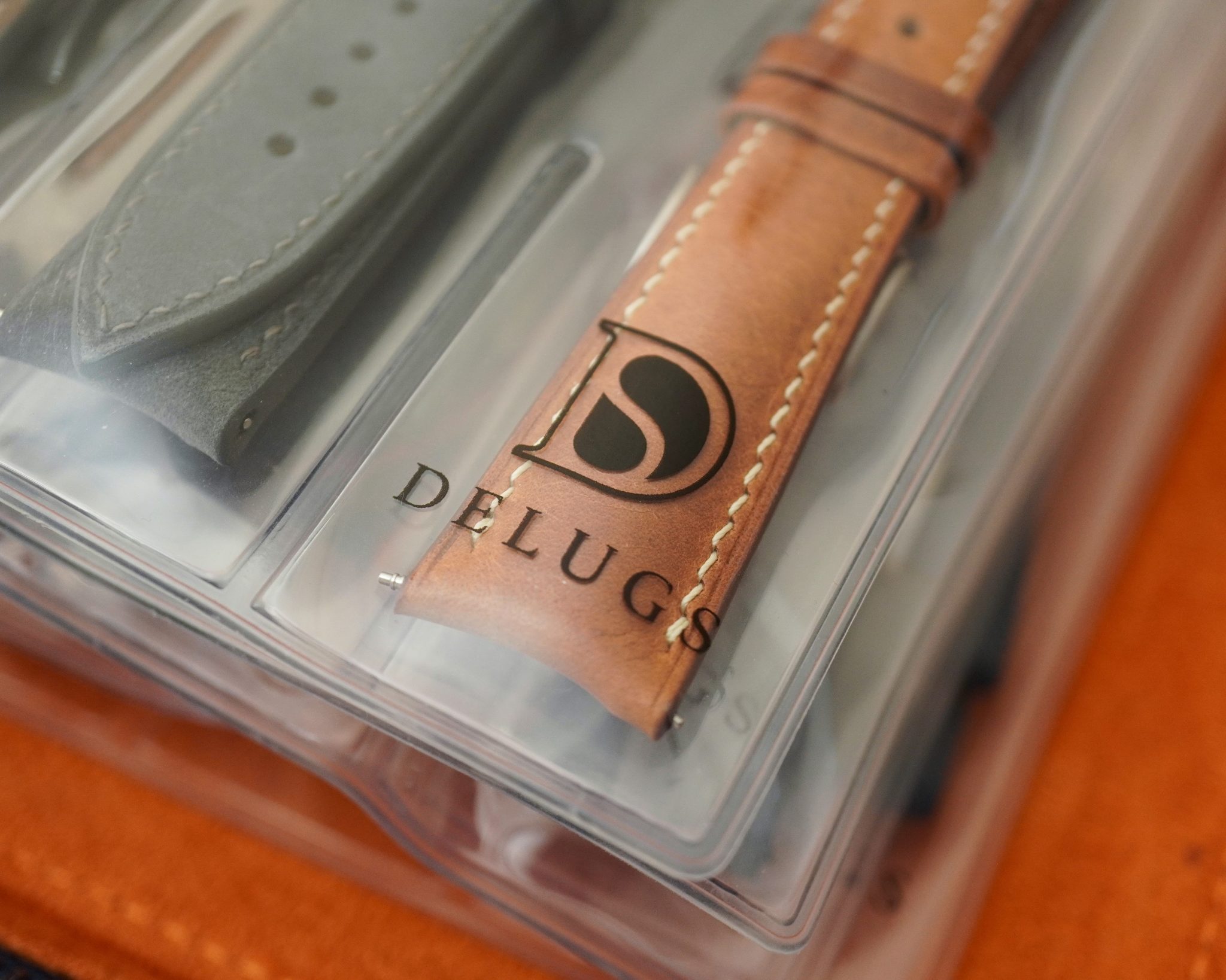 Delugs Strap Folio & Strap Organization – Beans & Bezels