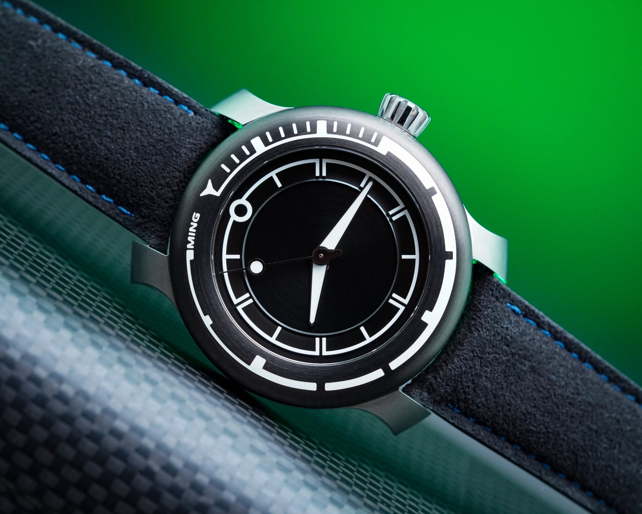 MING 18.01 H41 DLC – Beans & Bezels