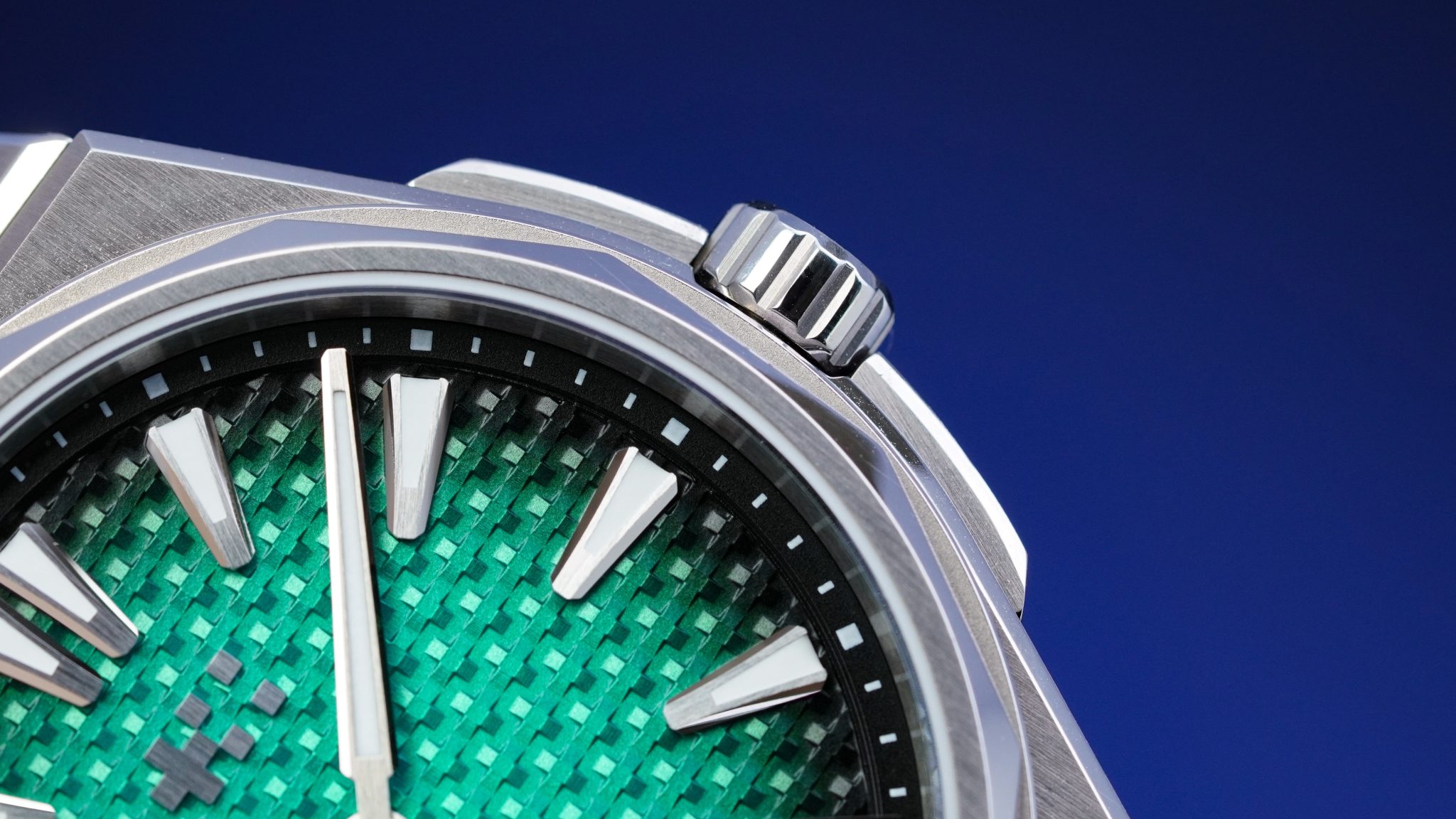 Christopher Ward Twelve Ti Aurora Green – Beans & Bezels