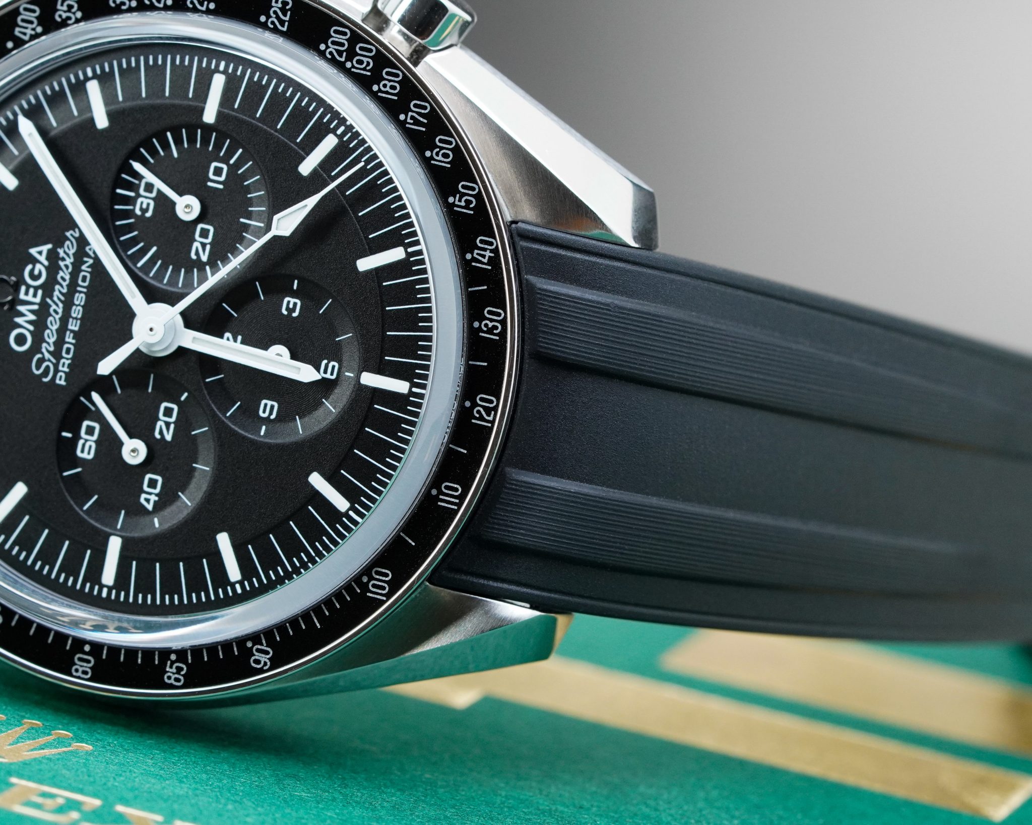 Omega Speedmaster Professional & Delugs CTS Rubber Strap – Beans & Bezels