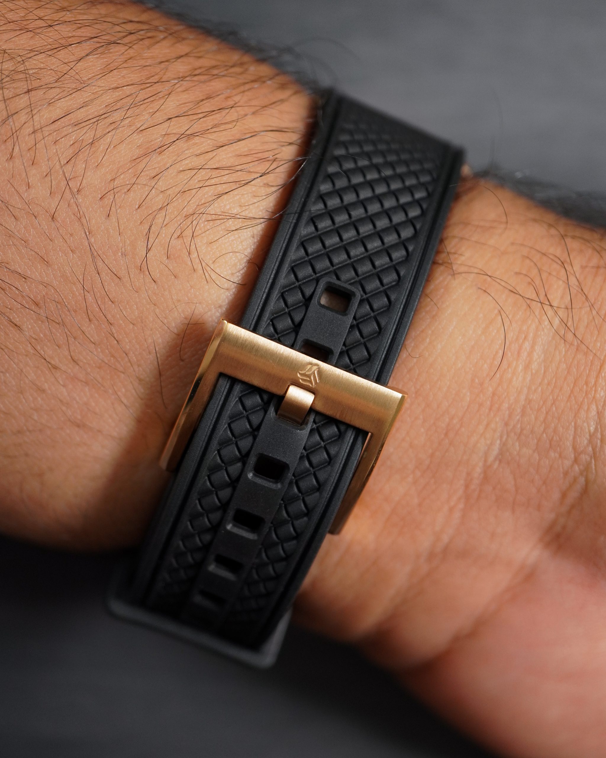 Selten Salvage Bronze – Beans & Bezels