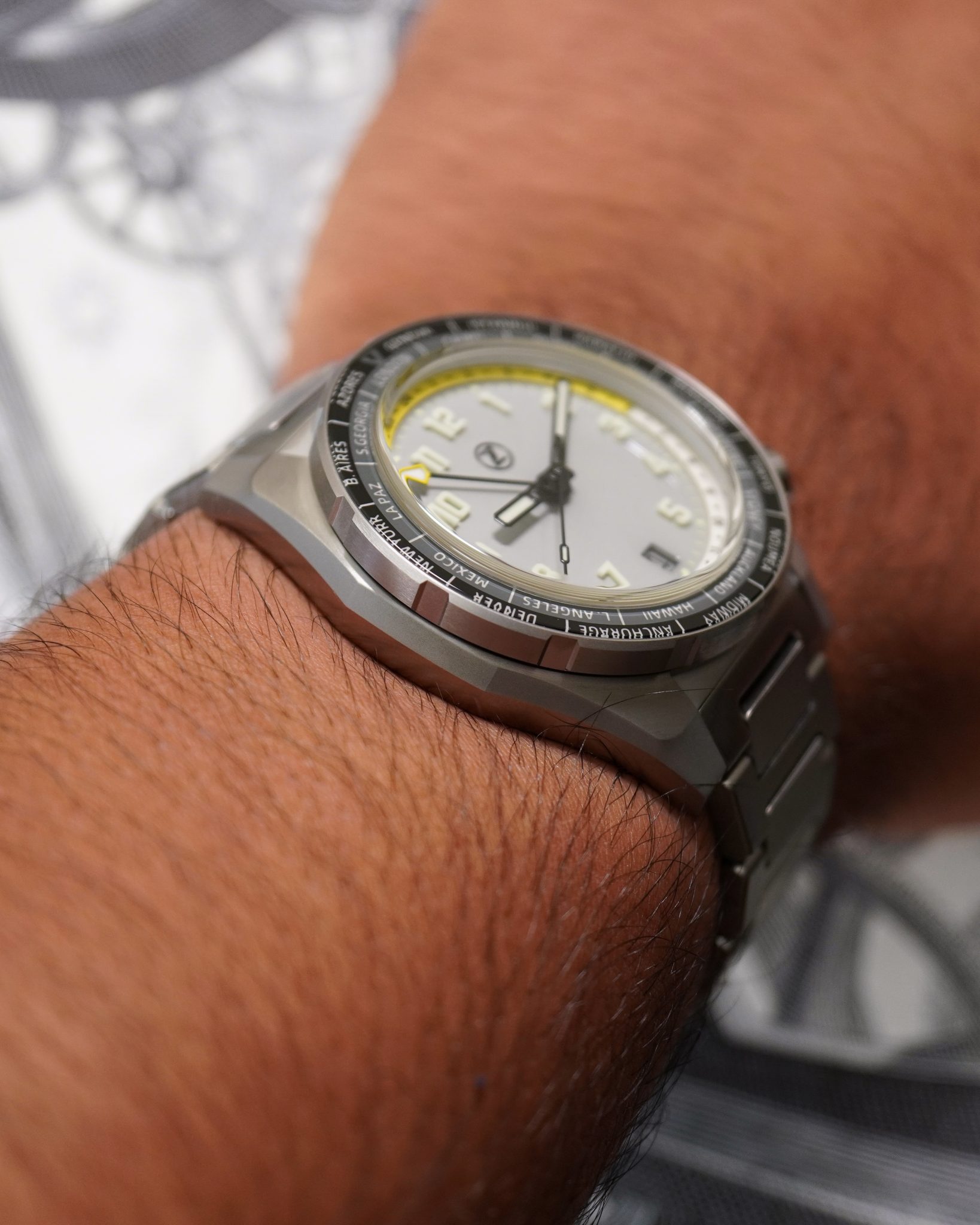 Zelos Thresher GMT Worldtimer – Beans & Bezels