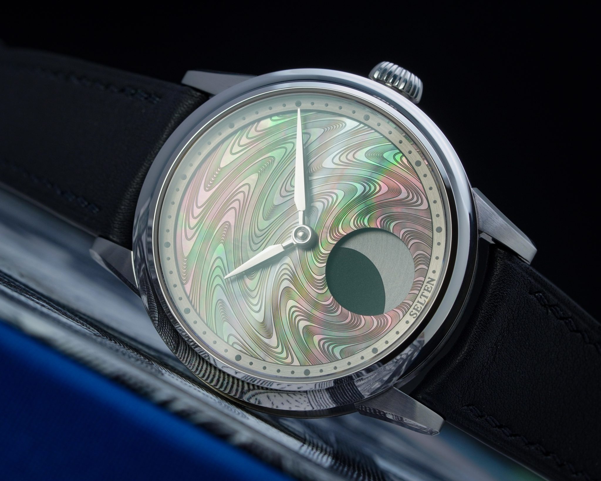 Selten M1 Moonphase – Musou Black & Mother of Pearl Guilloche – Beans ...