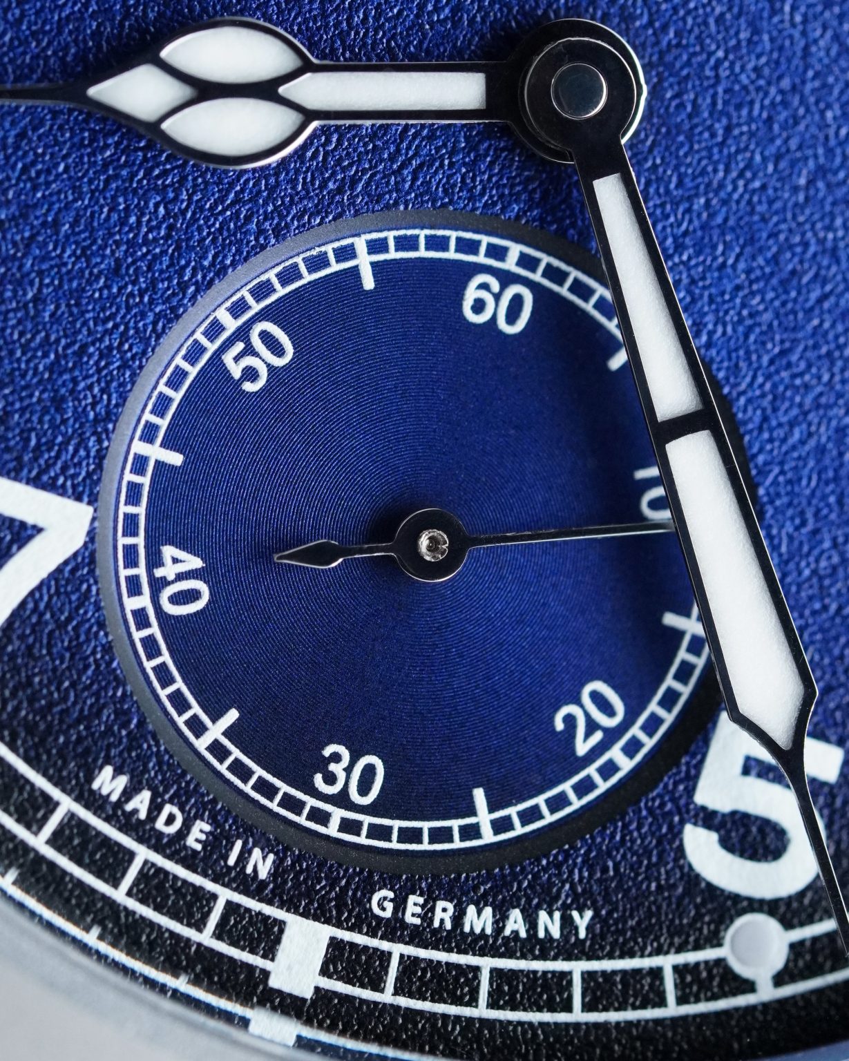 Buser Frères GSTP 38mm – Beans & Bezels