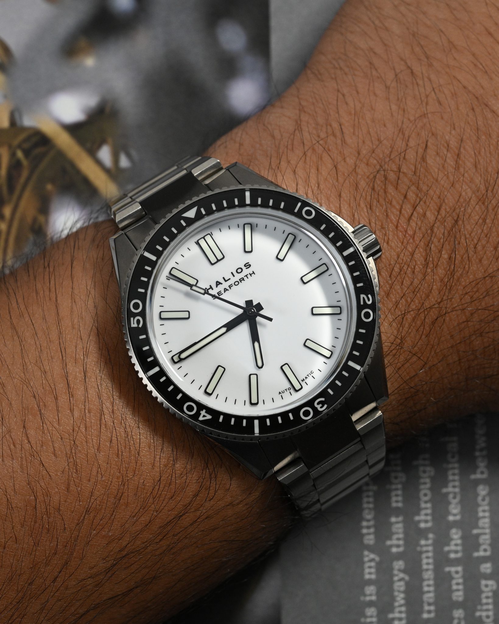 Halios Seaforth IV Titanium Gen 2 – Beans & Bezels