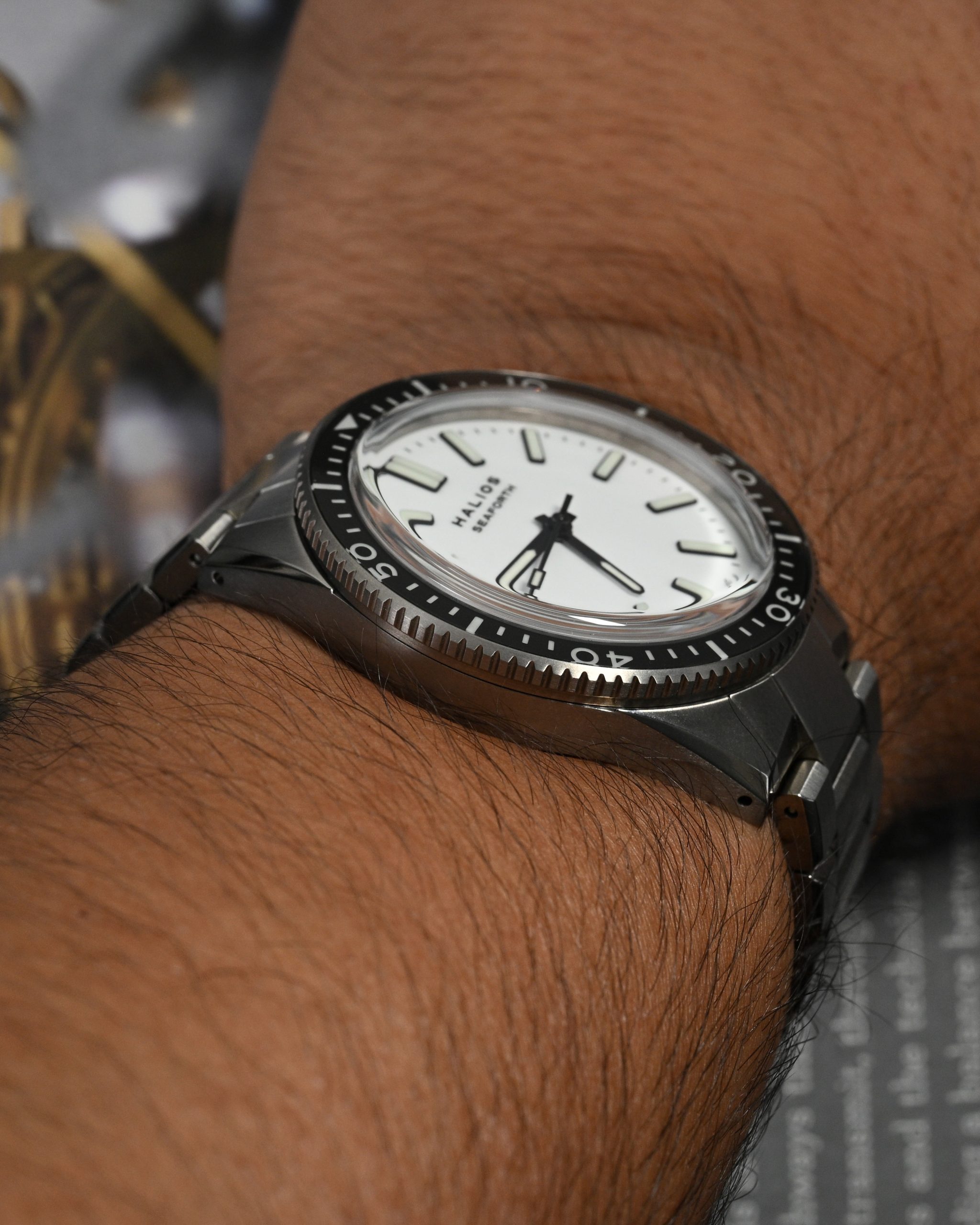 Halios Seaforth IV Titanium Gen 2 – Beans & Bezels